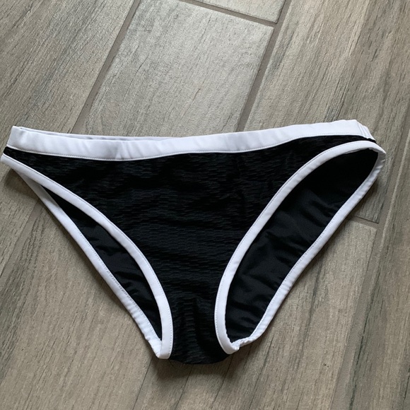 calzedonia | Swim | Calzedonia Black And White Bikini Bottoms | Poshmark